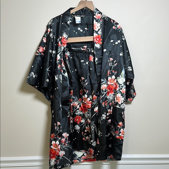 Mitsukoshi | Kimonos & Yukatas | Kimono Robe With Matching Shorts New ...